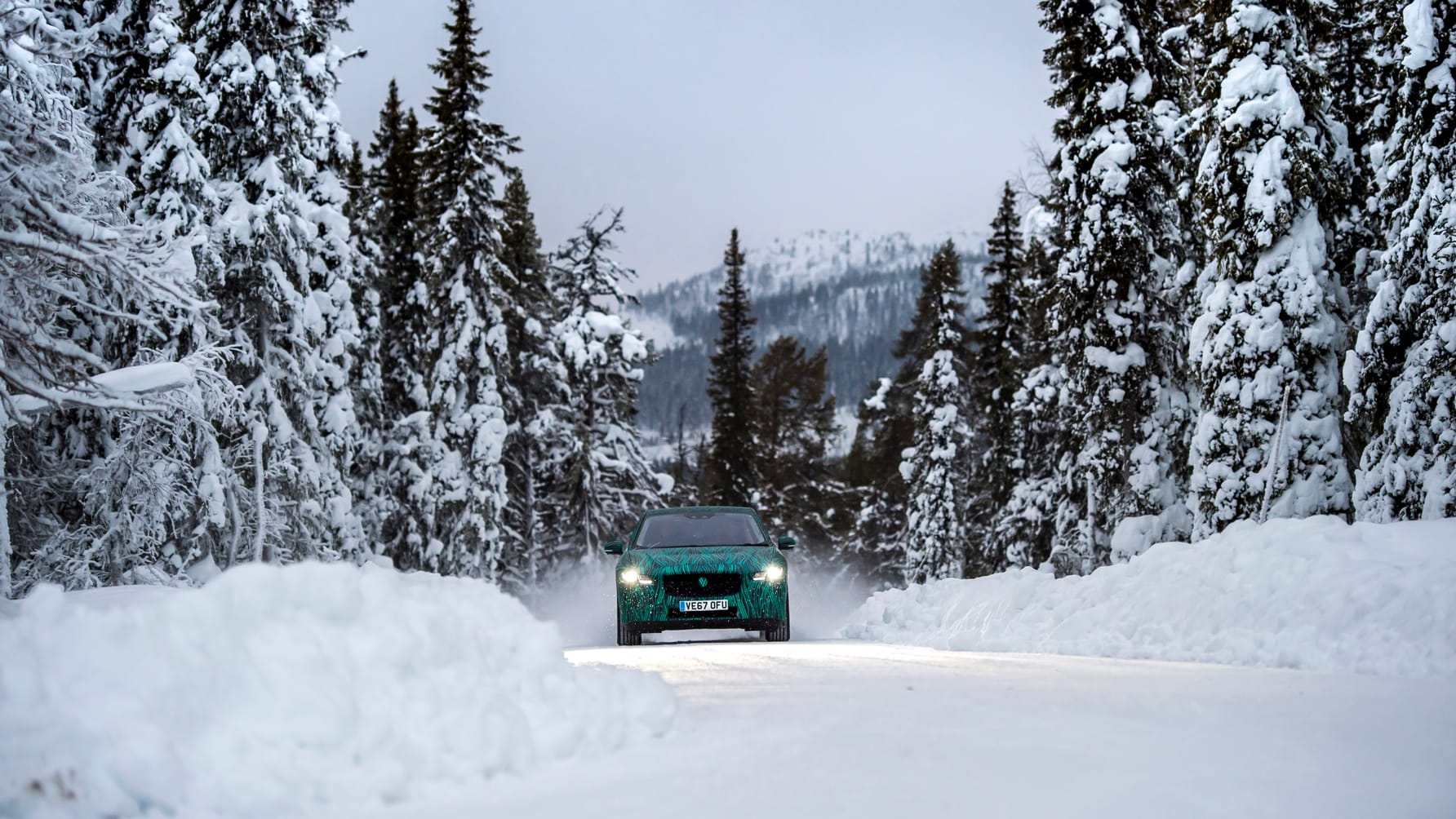 Driving the Jaguar I-Pace prototype on ice | Top Gear