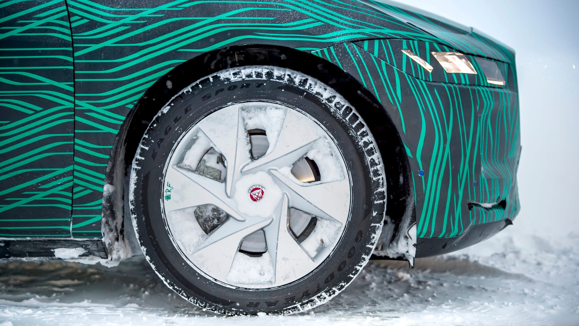 Driving the Jaguar I-Pace prototype on ice | Top Gear