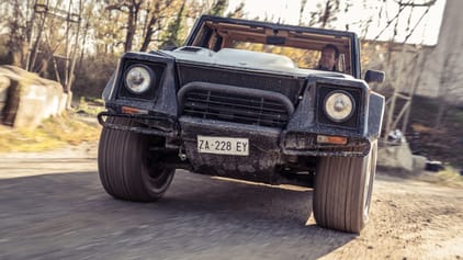 Driving the original Rambo Lambo: the LM002 | Top Gear