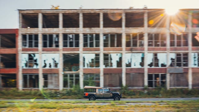 Going off-grid in the Jeep Wayout concept | Top Gear