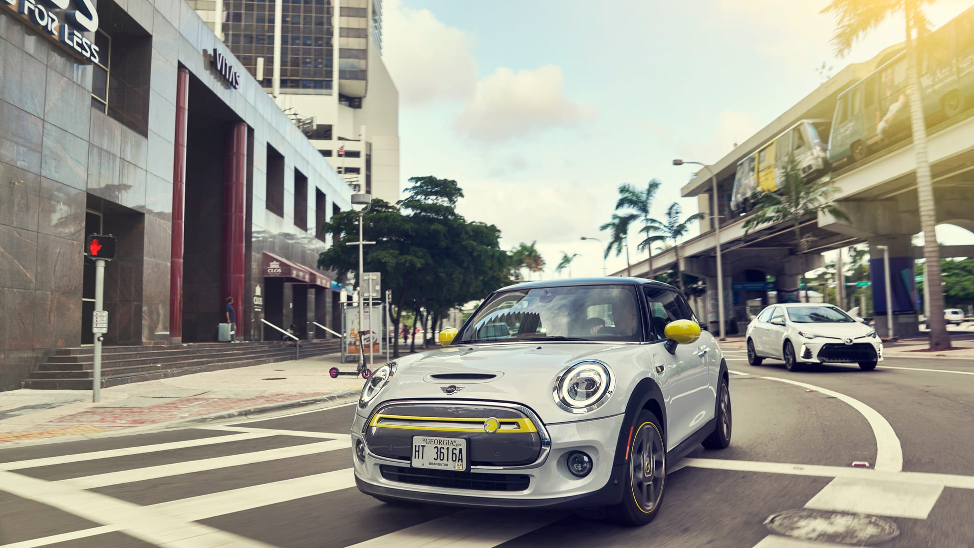 EV Battle: Honda E vs Mini Electric | Top Gear