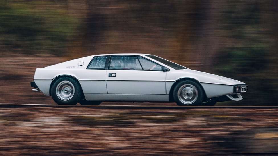 The best Bond cars ever, part 3: the Lotus Esprit | Top Gear