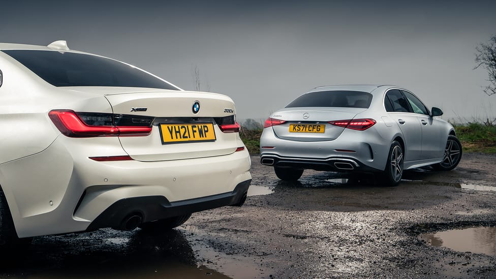 독일 하이브리드 세단 - BMW 330e vs 벤츠 C300e : 클리앙