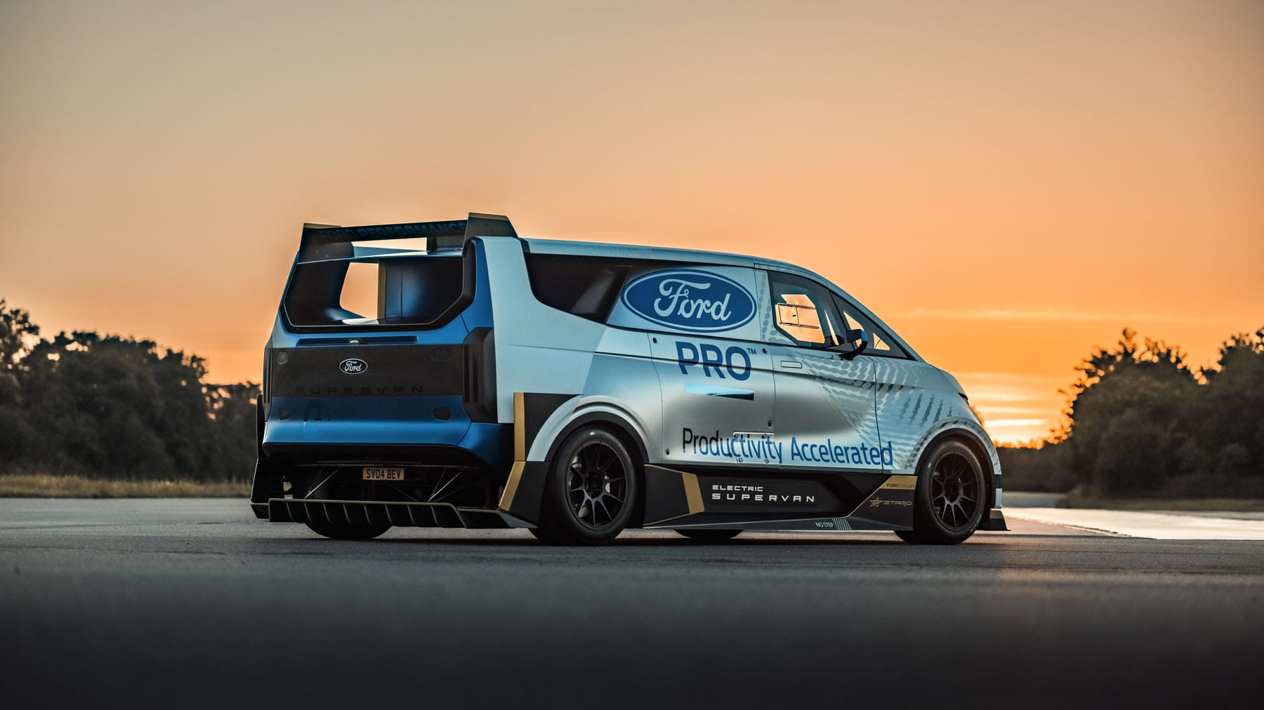 A closer look at the new, electric Ford Supervan | Top Gear