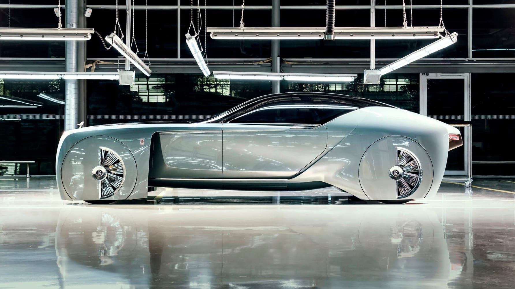 A closer look at the all-electric Rolls-Royce Spectre | Top Gear