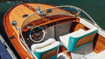 Celebrating Lamborghini's V12 engine... in a V12-powered Lambo boat ...