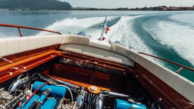 Celebrating Lamborghini's V12 engine... in a V12-powered Lambo boat ...
