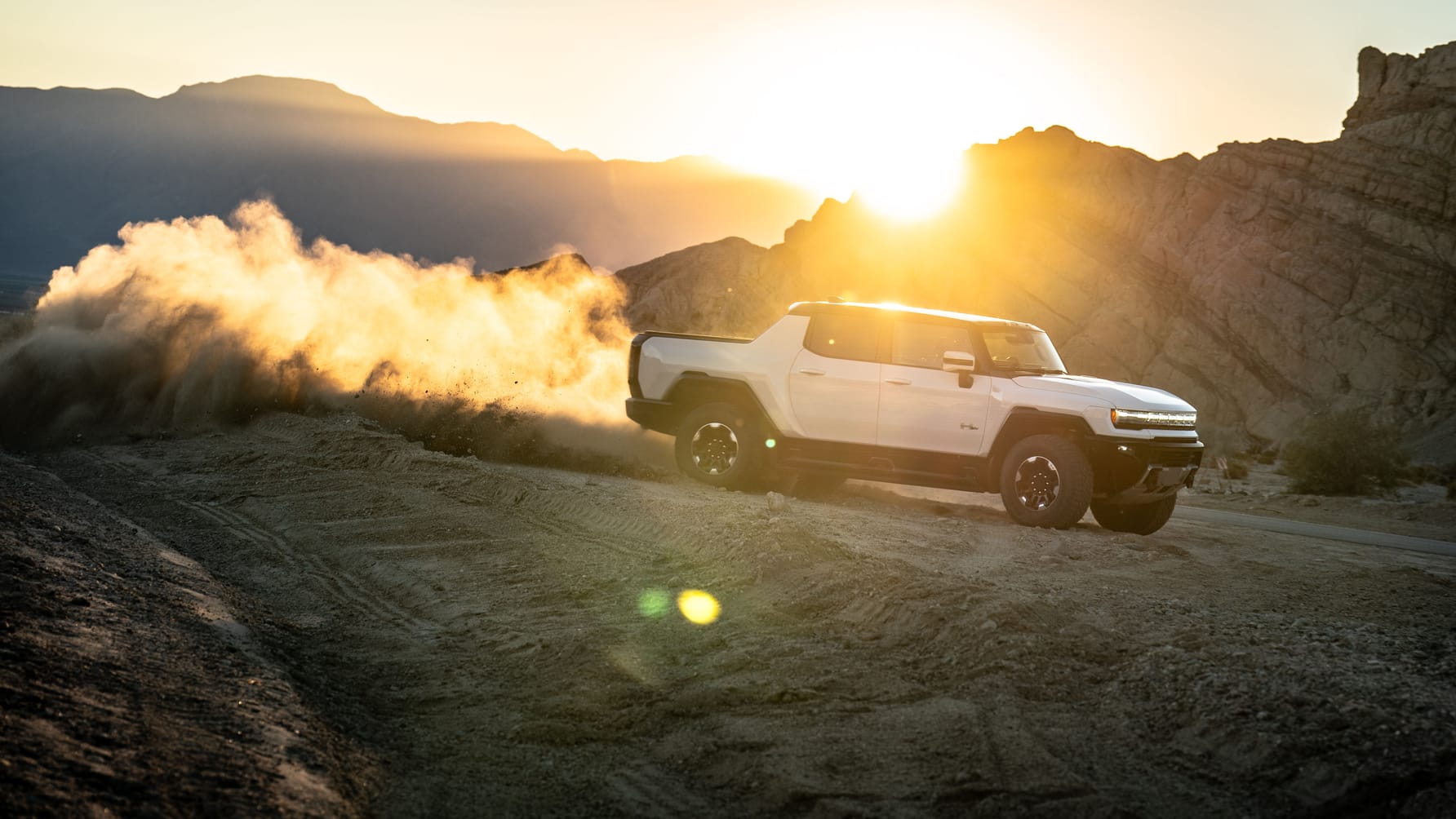 From Bagdad to Las Vegas in the new four-tonne electric Hummer | Top Gear