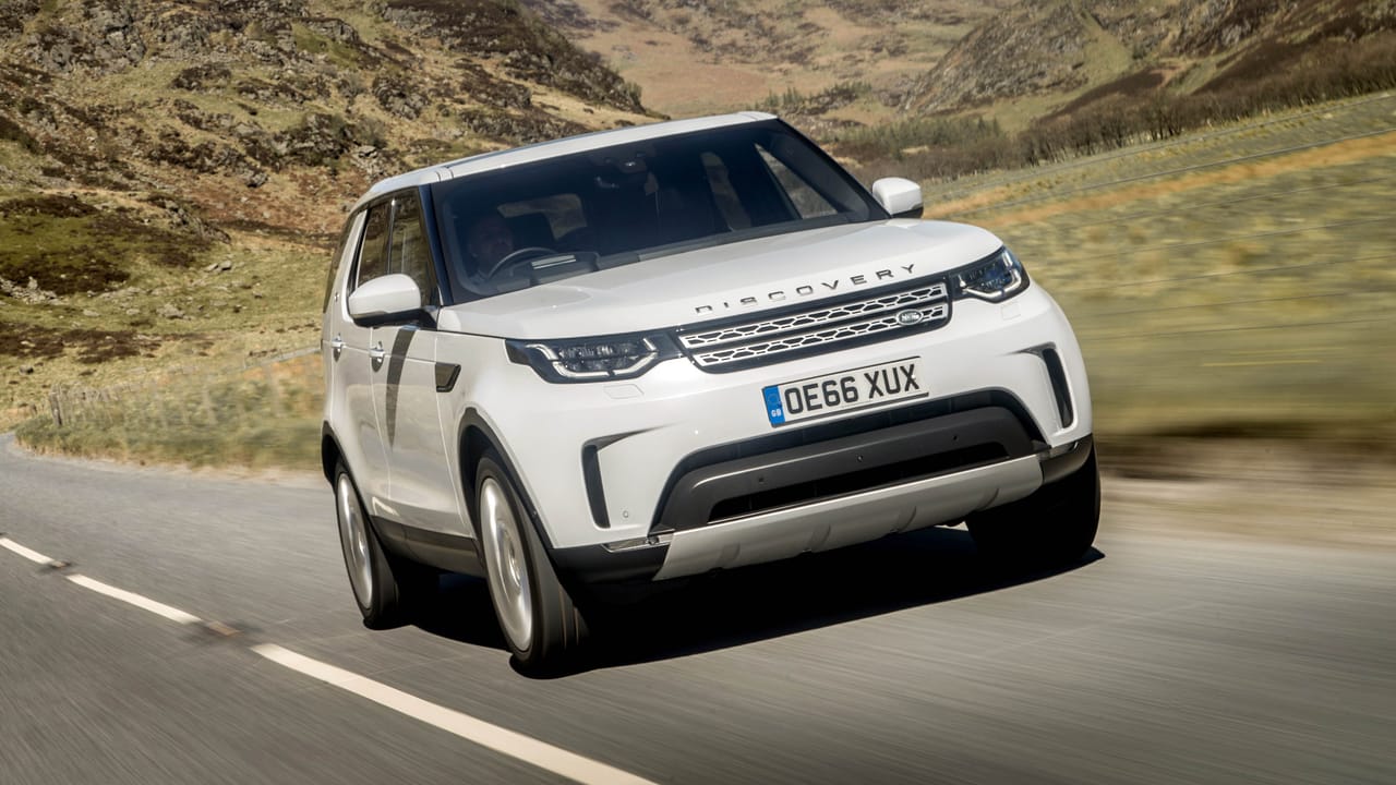 Land Rover Discovery Si4 review: 4-cyl petrol SUV tested Reviews 2025 ...