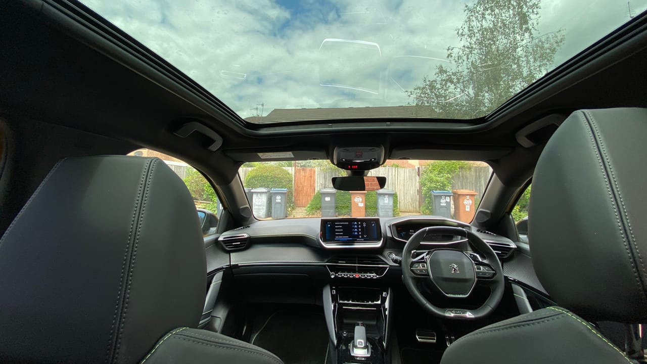 Peugeot 208 - long-term review - Report No:2 2026 | Top Gear