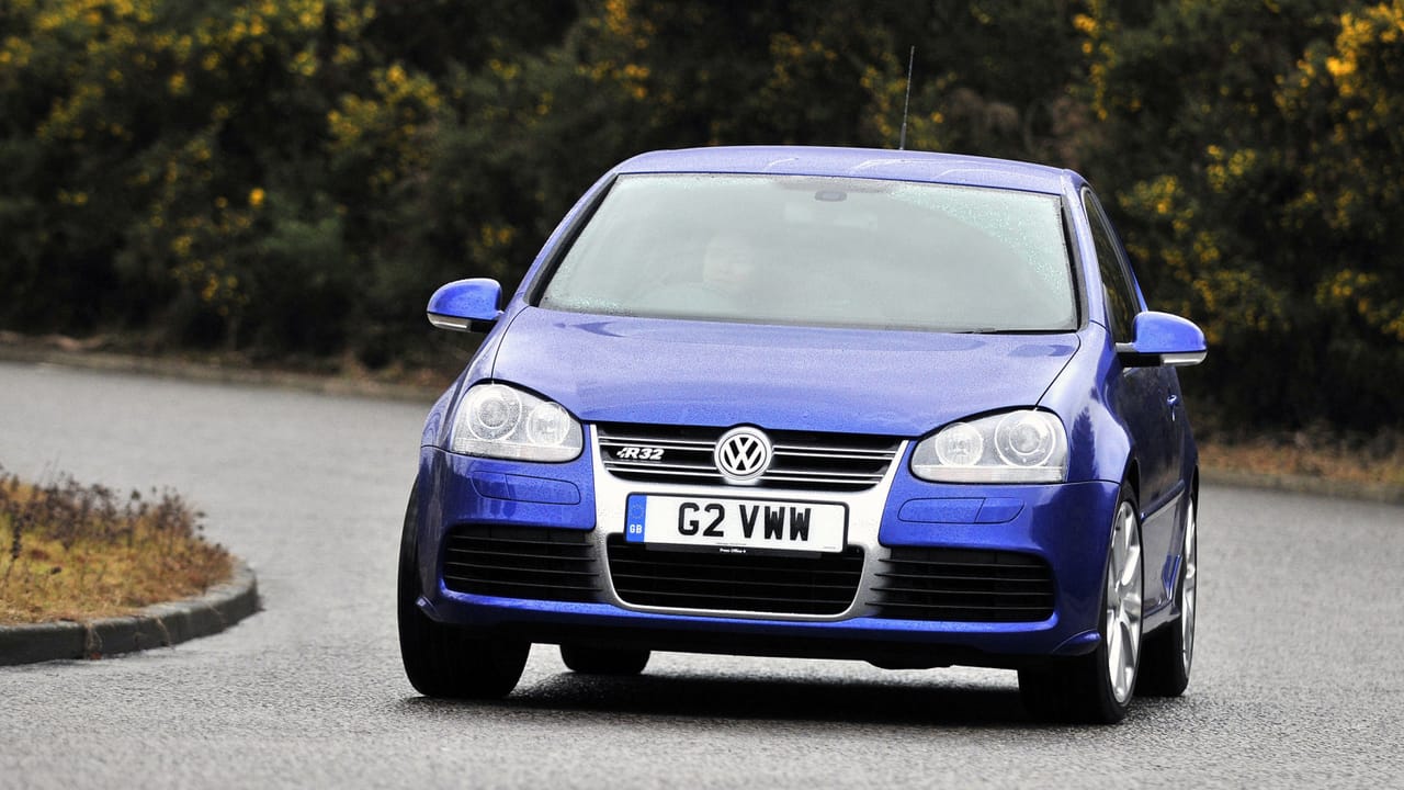 Retro review: the Mk5 Volkswagen Golf R32 Reviews 2025 | Top Gear