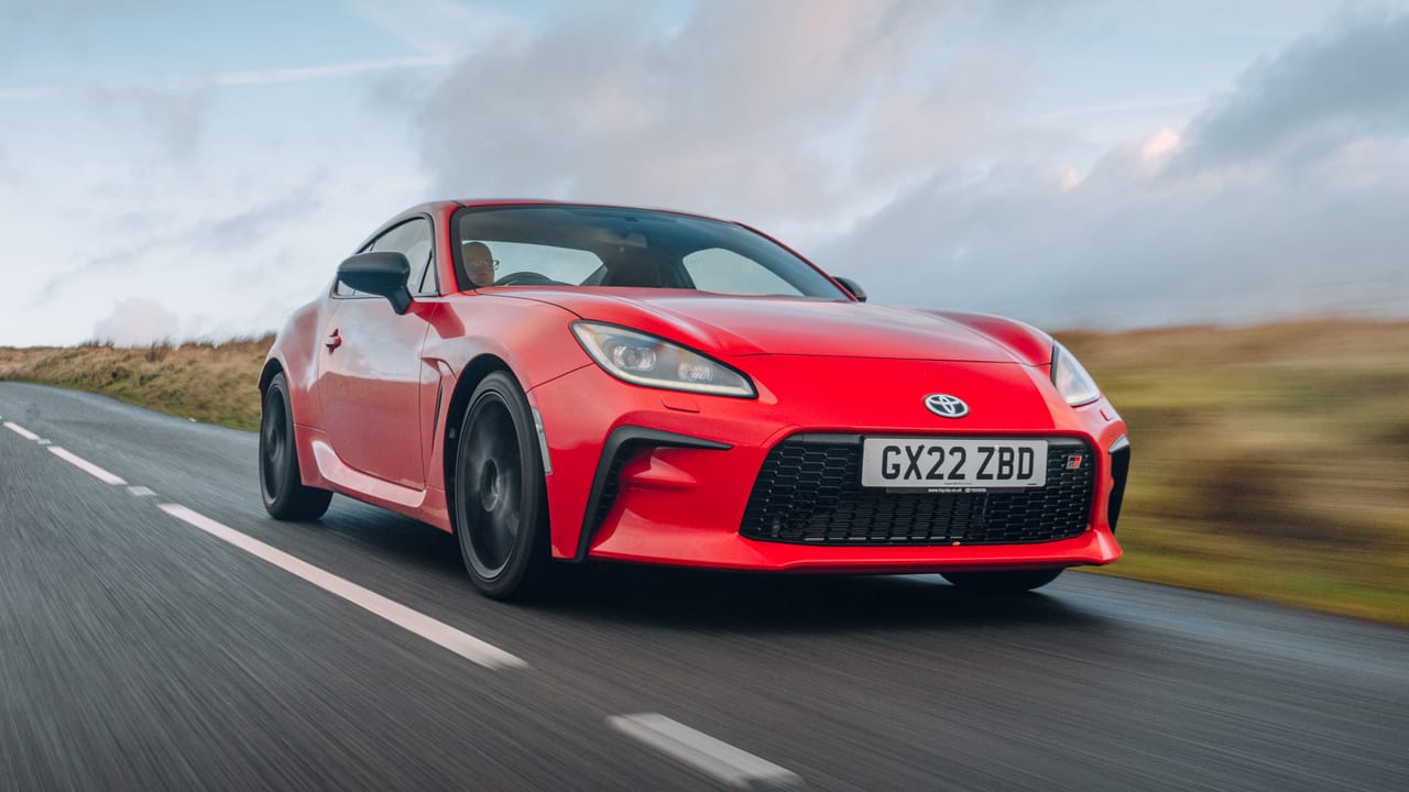 Toyota GR86 review: two-door coupe driven in the UK Reviews 2025 | Top Gear