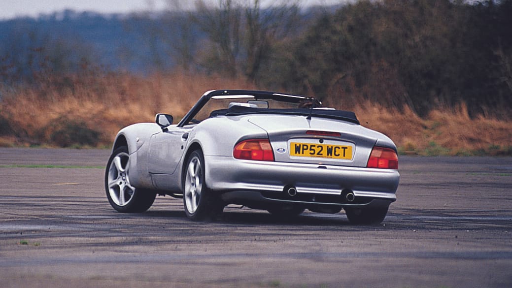 Retro review: the Marcos TS250, a handbuilt Porsche Boxster rival ...