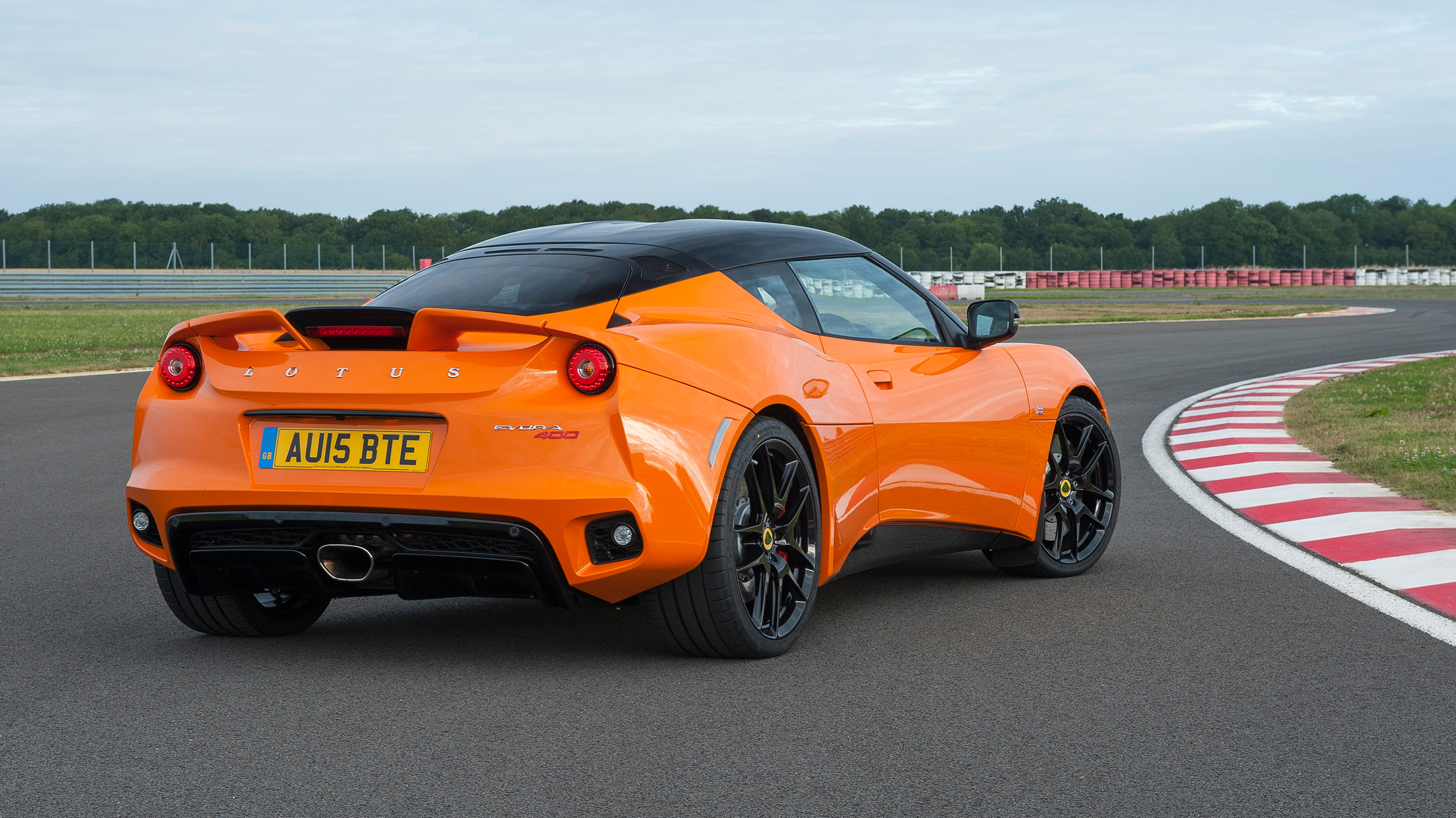 First Drive: Lotus Evora 400 | Top Gear