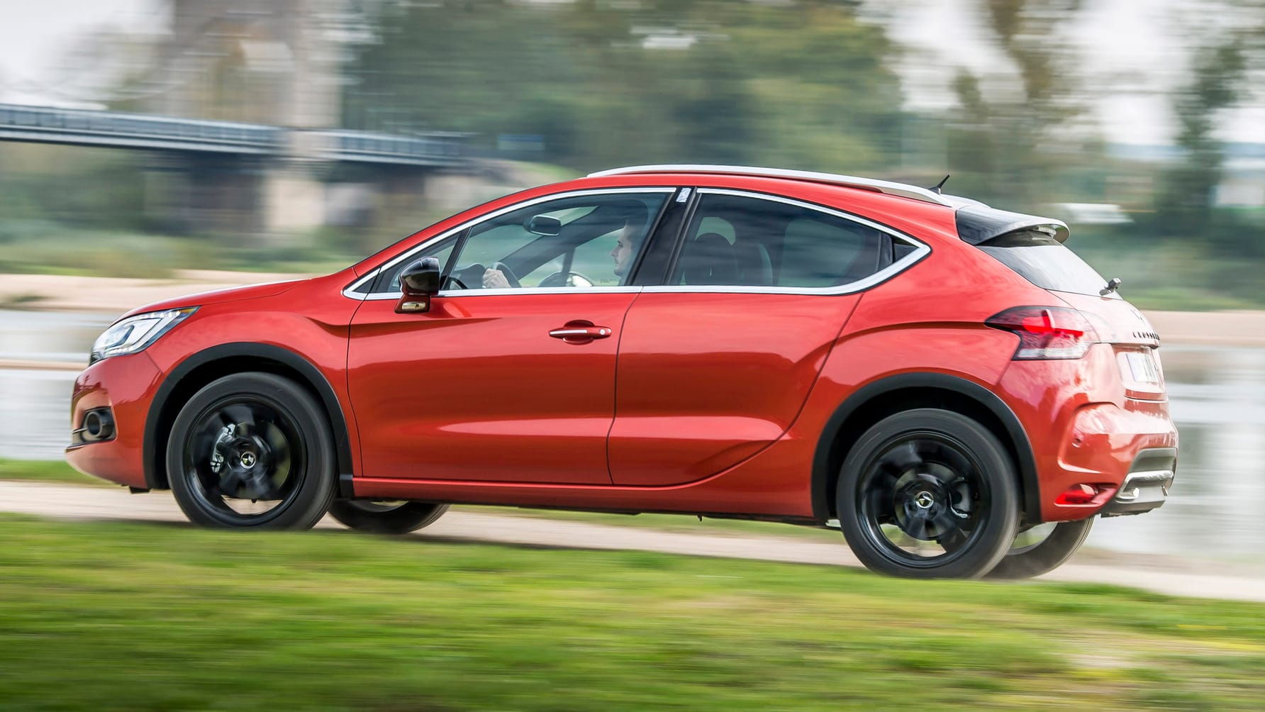 First drive: the new DS 4 and DS 4 Crossback Reviews 2026 | Top Gear