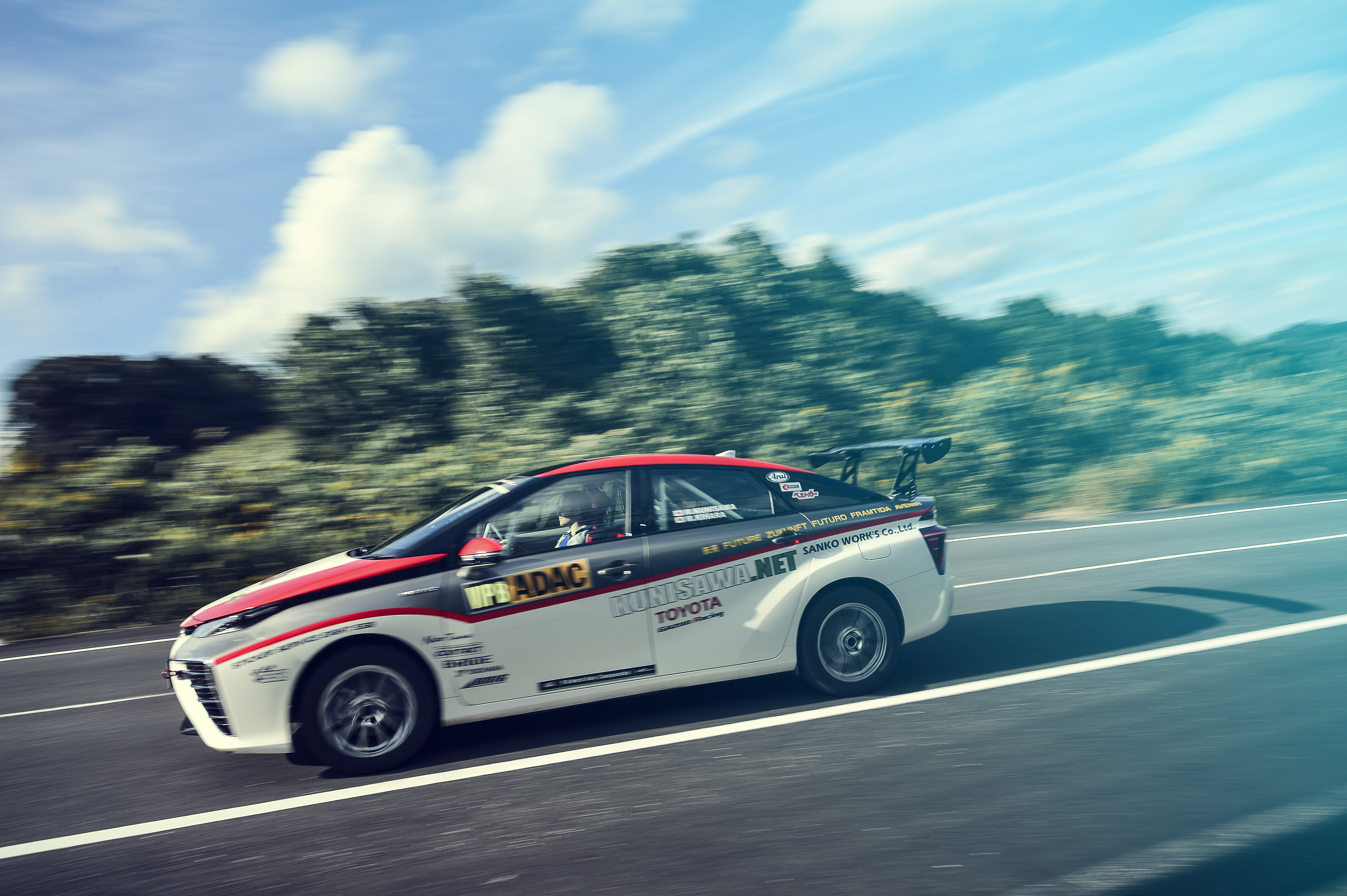 What's Toyota's one-off hydrogen fuel cell rally car like to drive ...