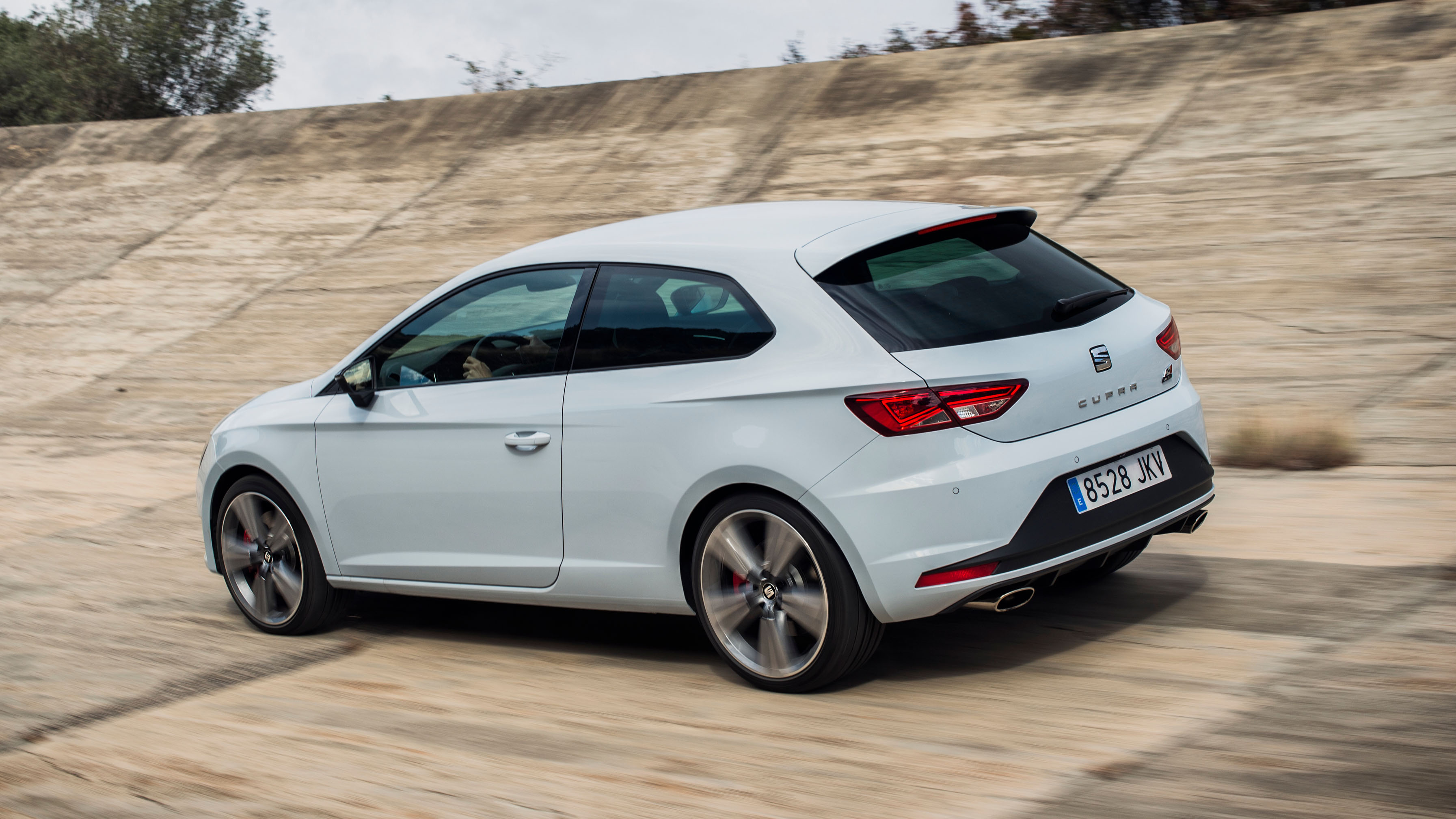 First drive: Seat's 286bhp Leon Cupra hot hatch | Top Gear