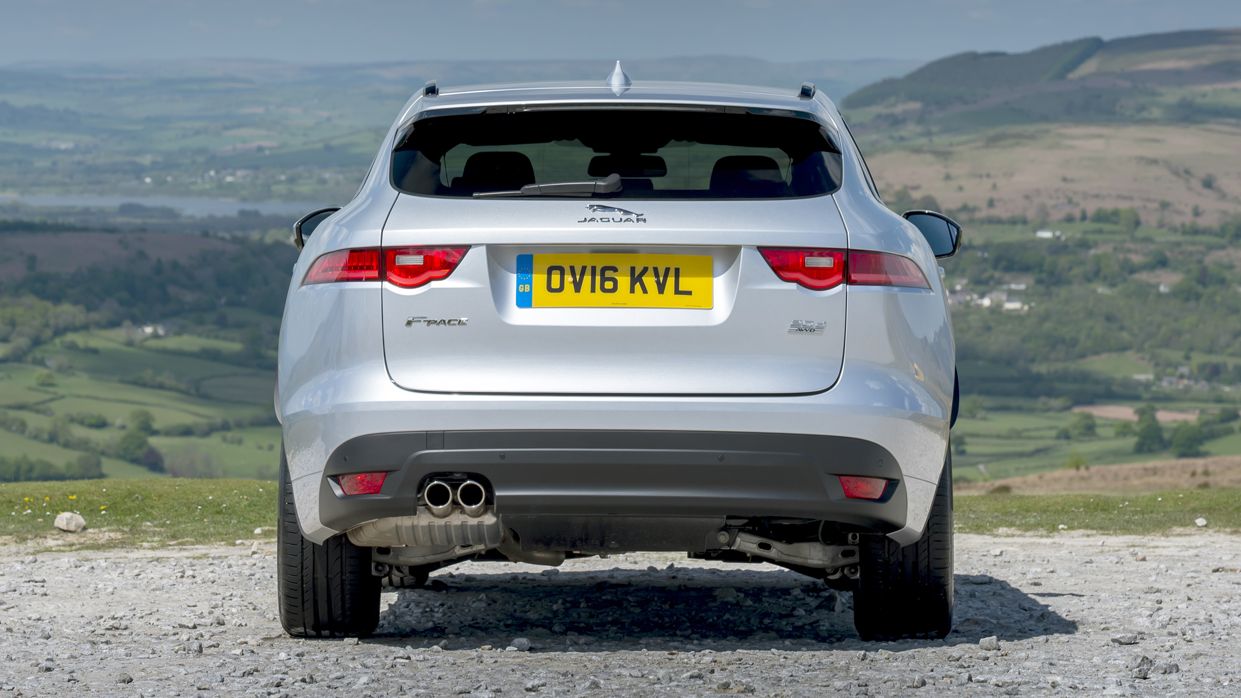 Review: the Jaguar F-Pace 2.0d | Top Gear