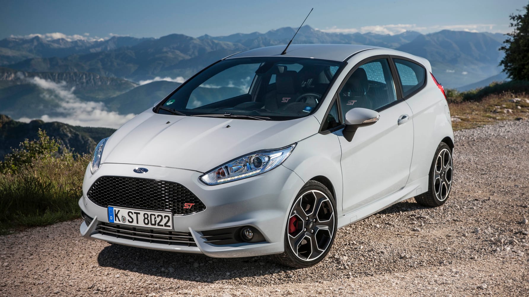 Review: the Ford Fiesta ST200 Reviews 2026 | Top Gear