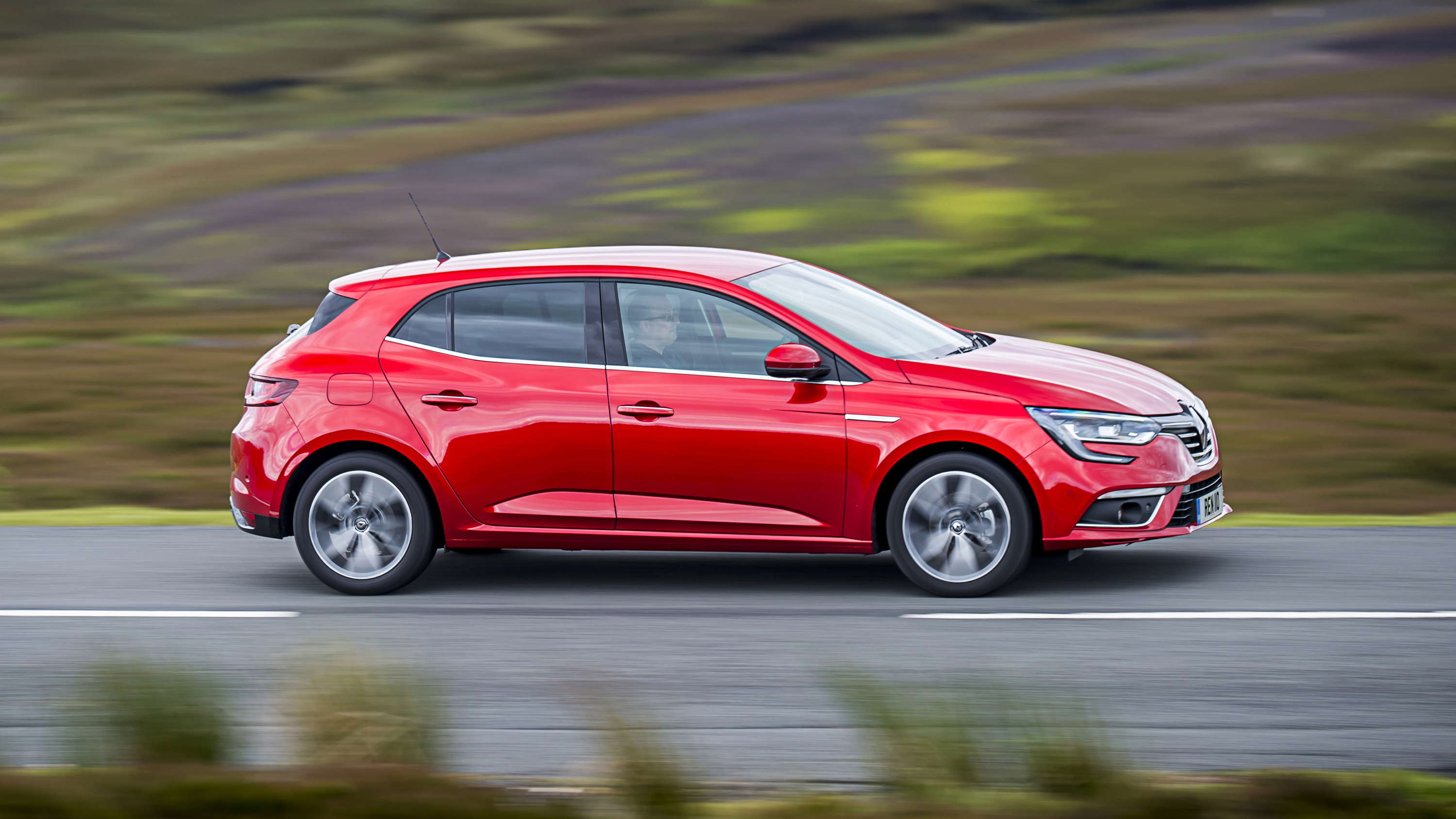 Review: the new, tech-rich Renault Megane | Top Gear