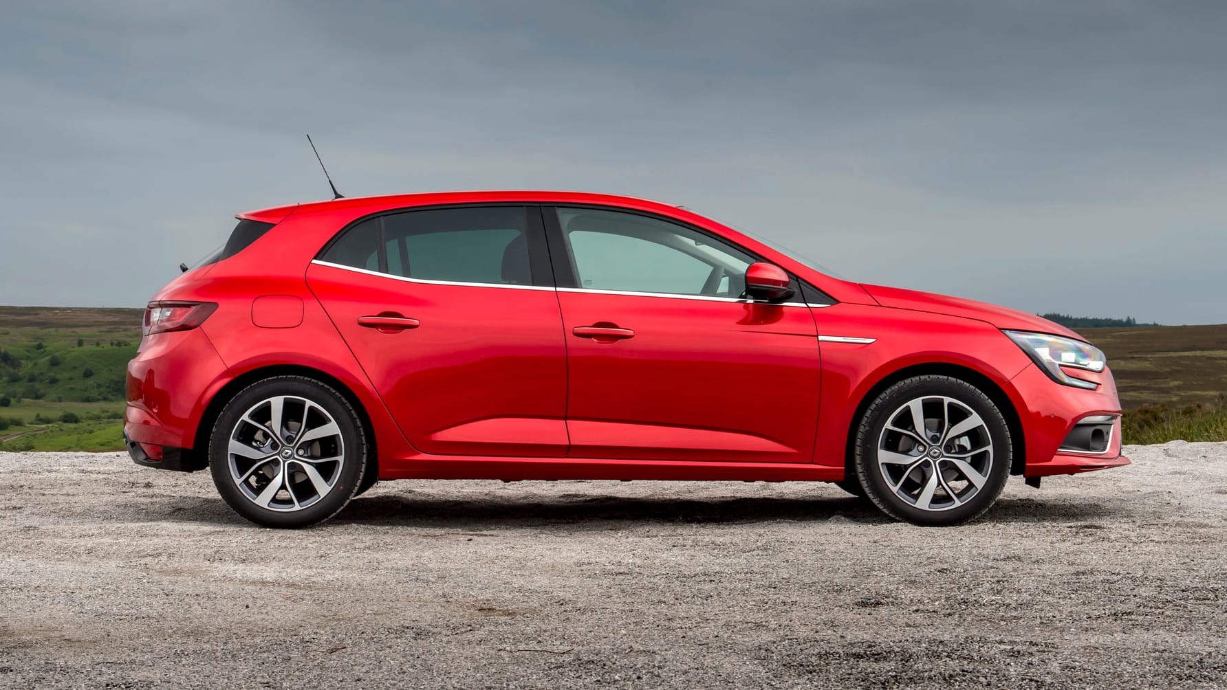 Review: the new, tech-rich Renault Megane Reviews 2025 | Top Gear