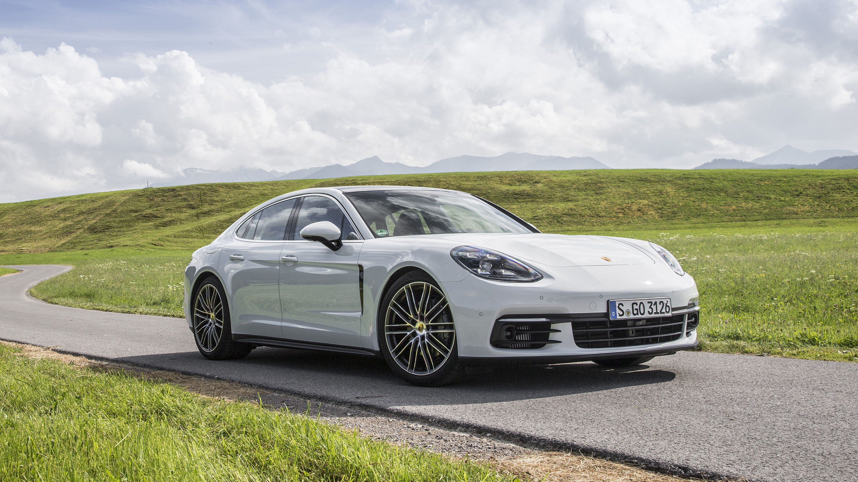 Review: the 627lb ft Porsche Panamera 4S Diesel | Top Gear