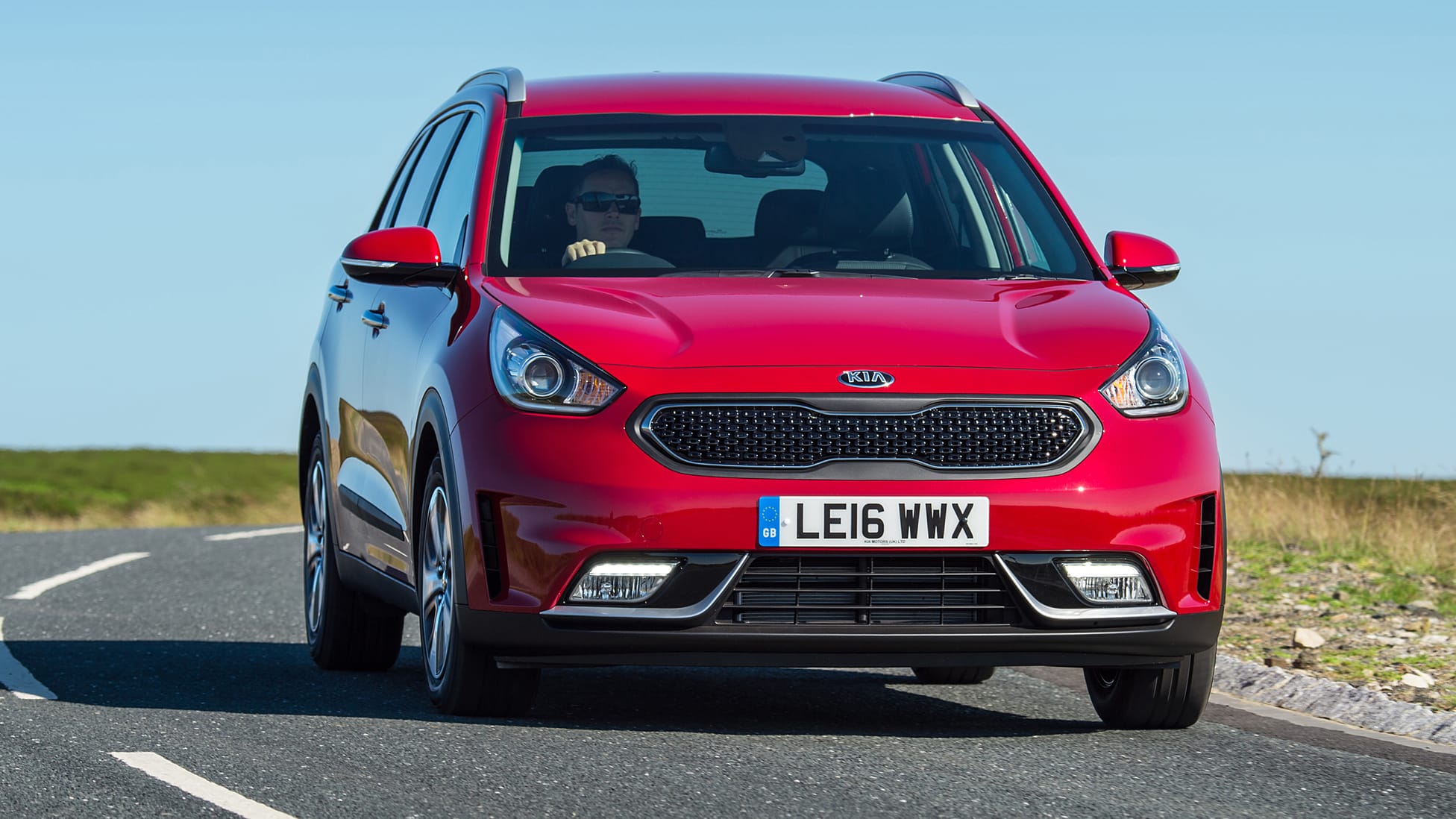 Review: the Kia Niro, a value hybrid crossover Reviews 2025 | Top Gear