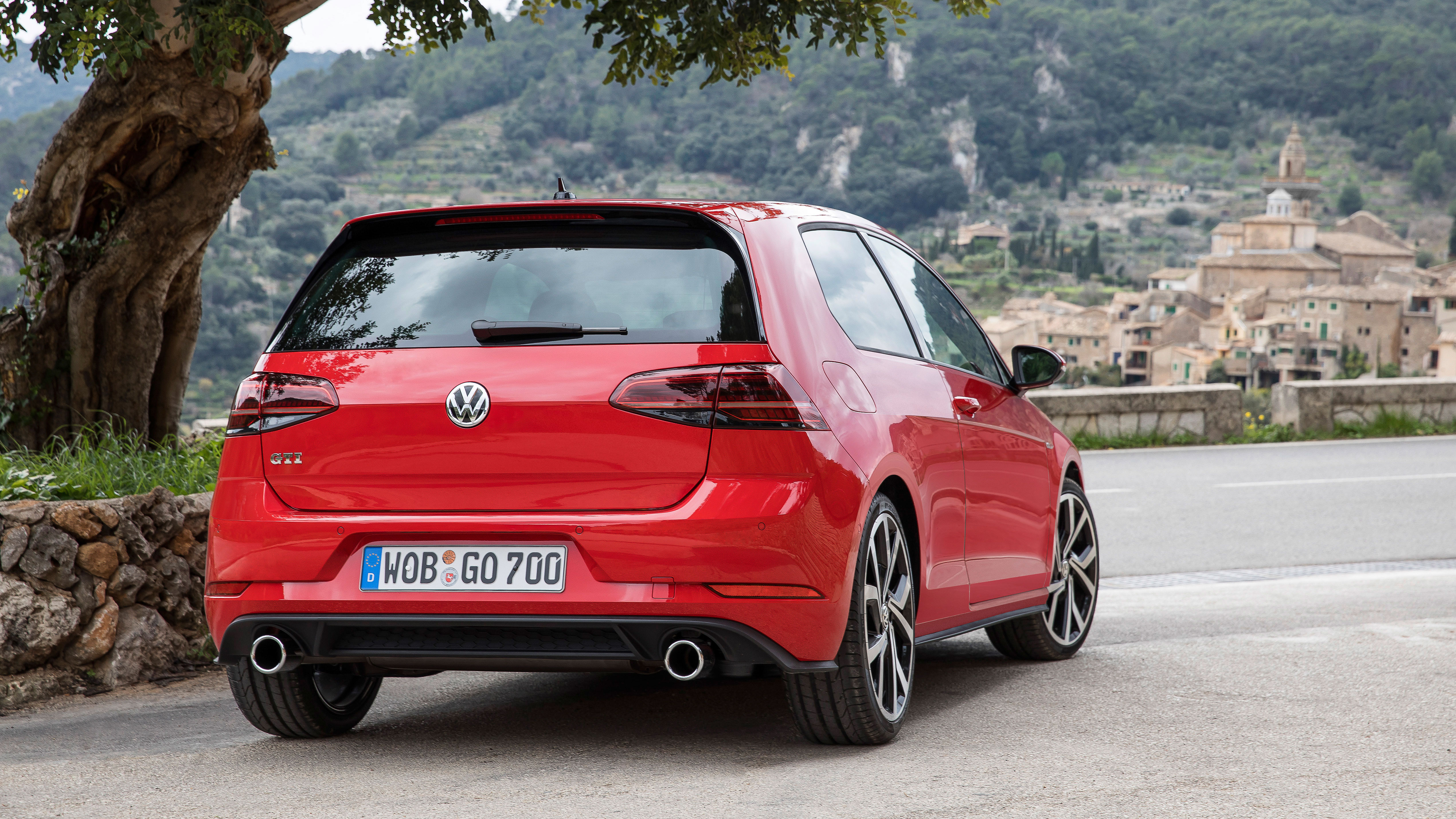 VW Golf GTI review: facelifted hot hatch icon driven | Top Gear