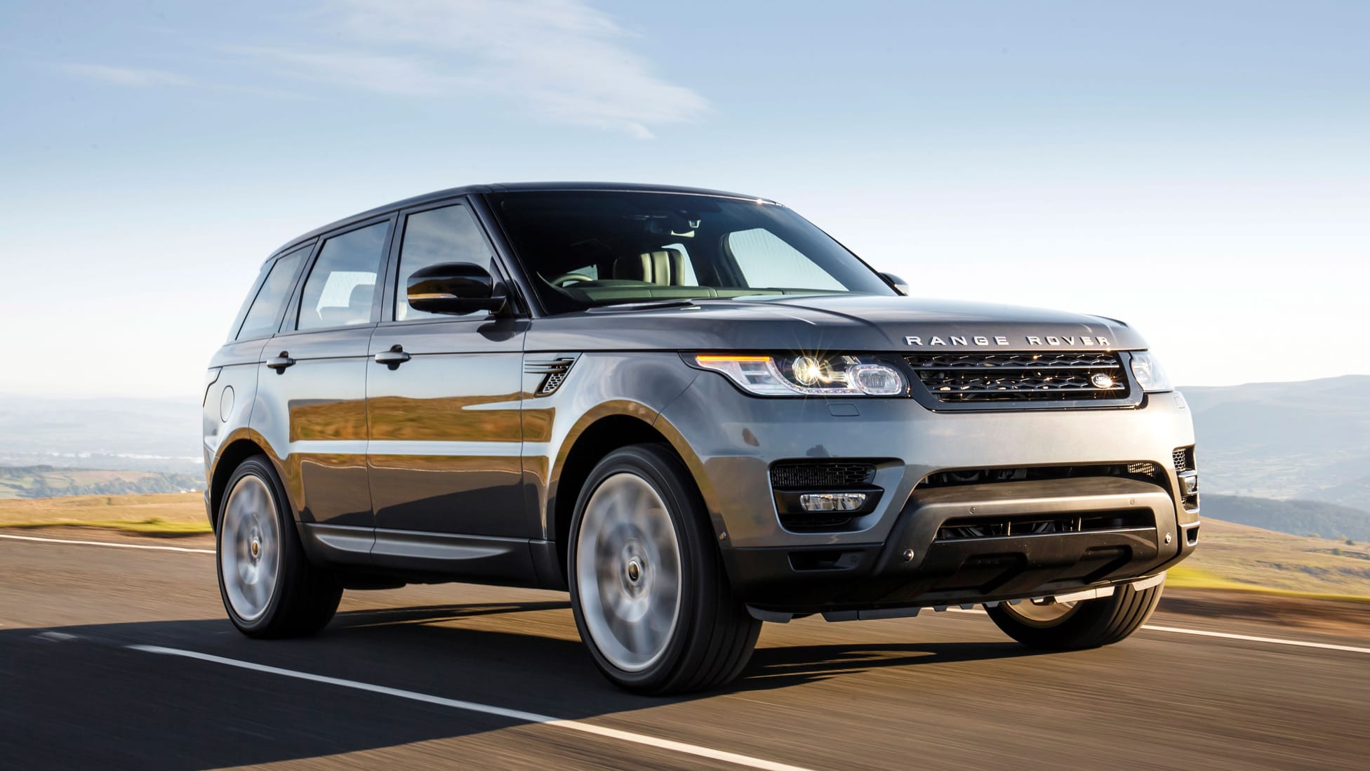 Range Rover Sport HSE Dynamic review: F-Type-engined Rangie Reviews ...