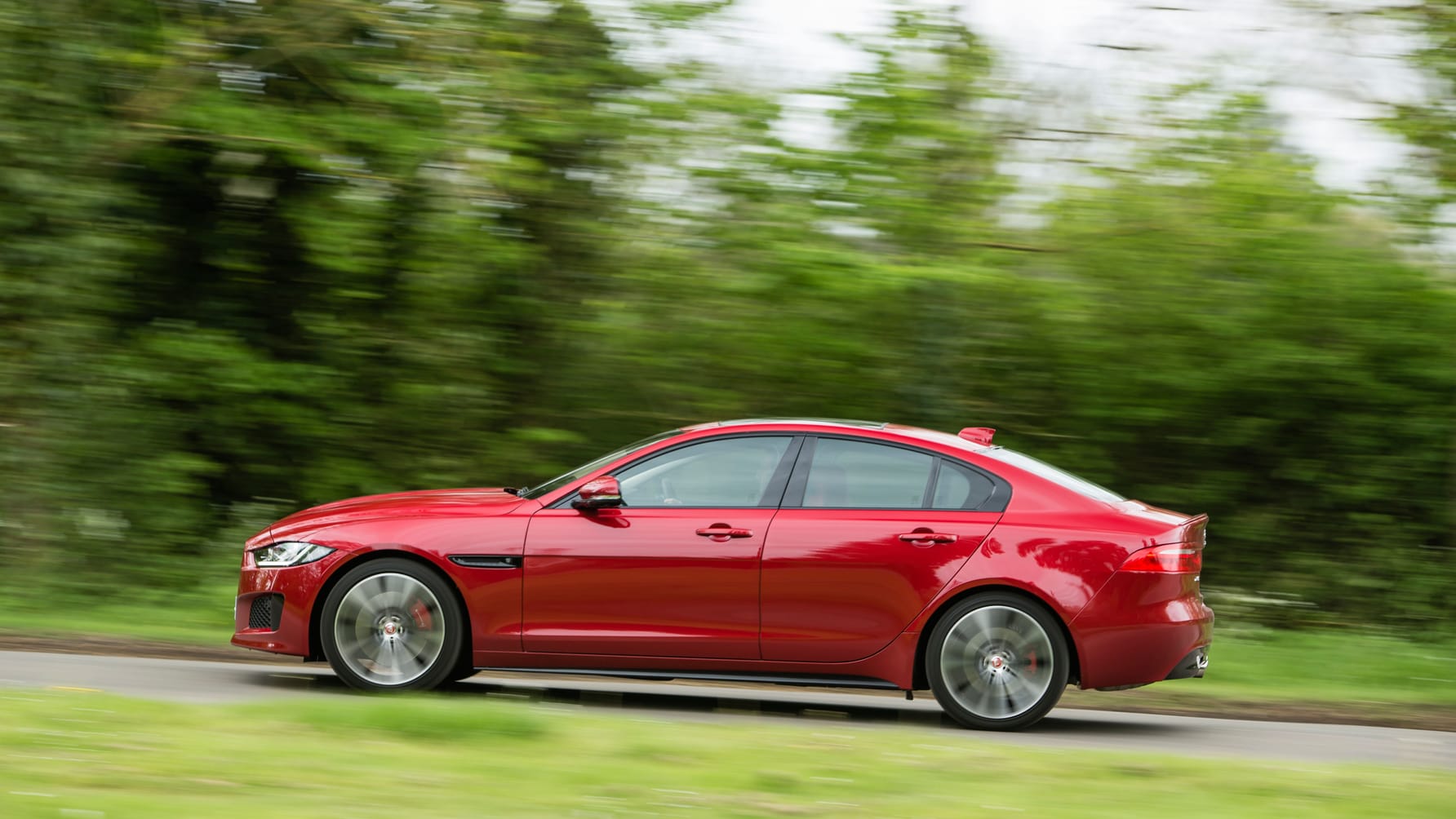 Jaguar XE S review: updated 375bhp V6 saloon tested Reviews 2025 | Top Gear
