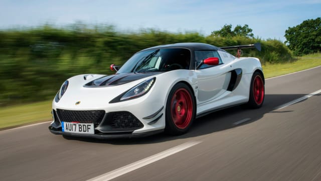 Lotus Exige Cup 380 review: hardcore 375bhp Lotus tested Reviews 2025 ...