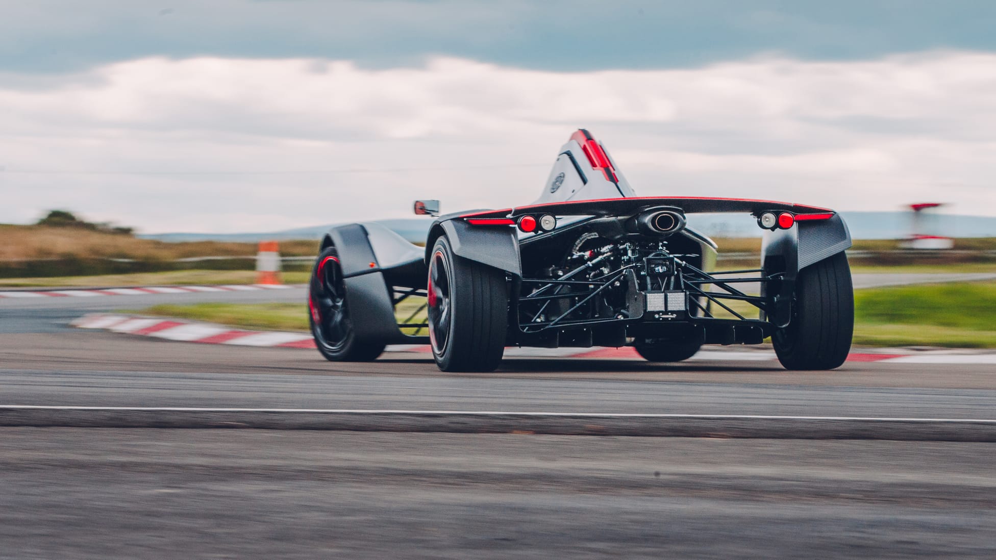 BAC Mono 2.5 review: ultimate race car for the road driven Reviews 2025 ...