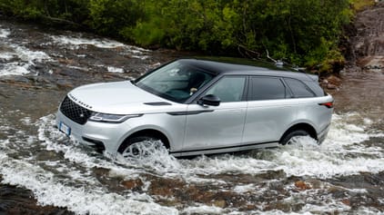 Range Rover Velar review: the 375bhp 'First Edition' Reviews 2025 | Top ...