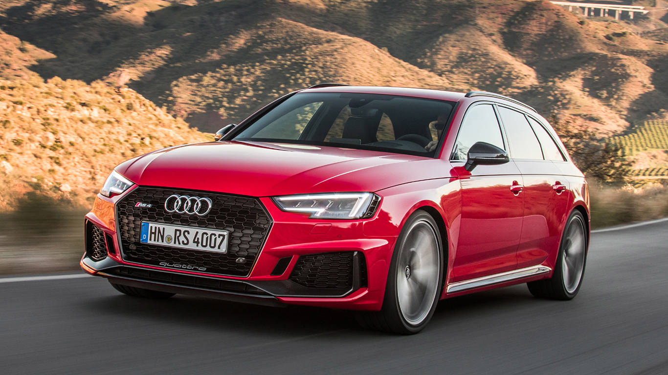 Audi RS4 Avant review: 444bhp turbo Quattro wagon tested | Top Gear
