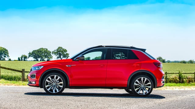 VW T-Roc R-line 4Motion review: fastest, sportiest T-Roc tested Reviews ...