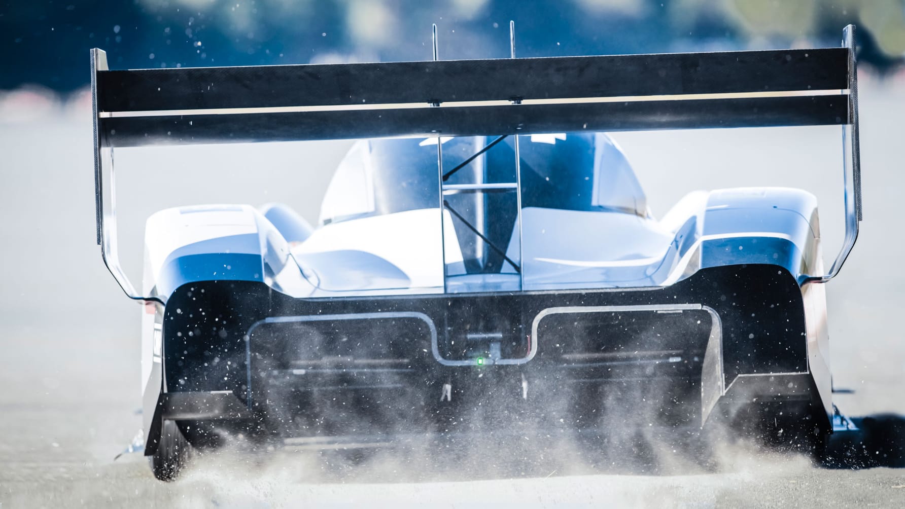 Volkswagen I.D R review: mad, 670bhp EV racer tested Reviews 2026 | Top ...