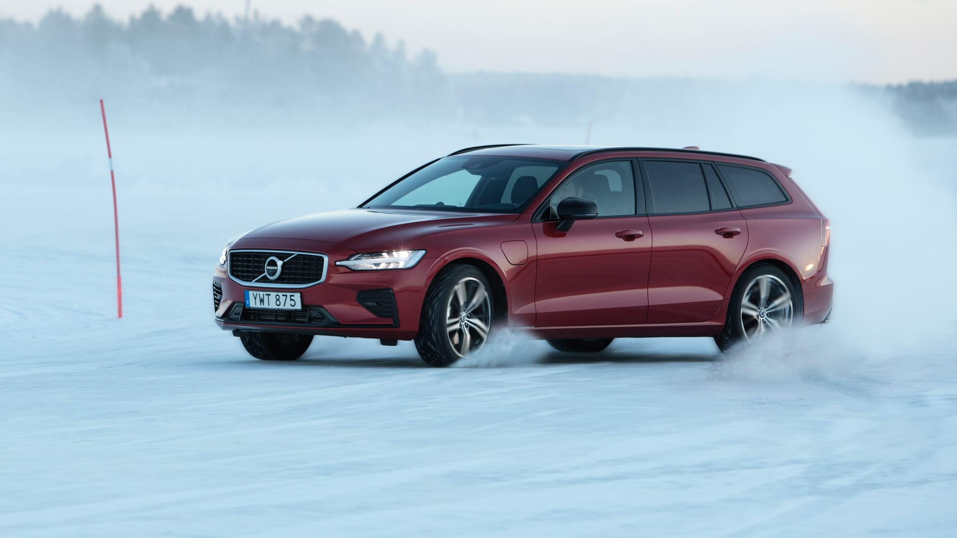 Volvo V60 T8 R-Design review: 400bhp hybrid estate driven Reviews 2025 ...