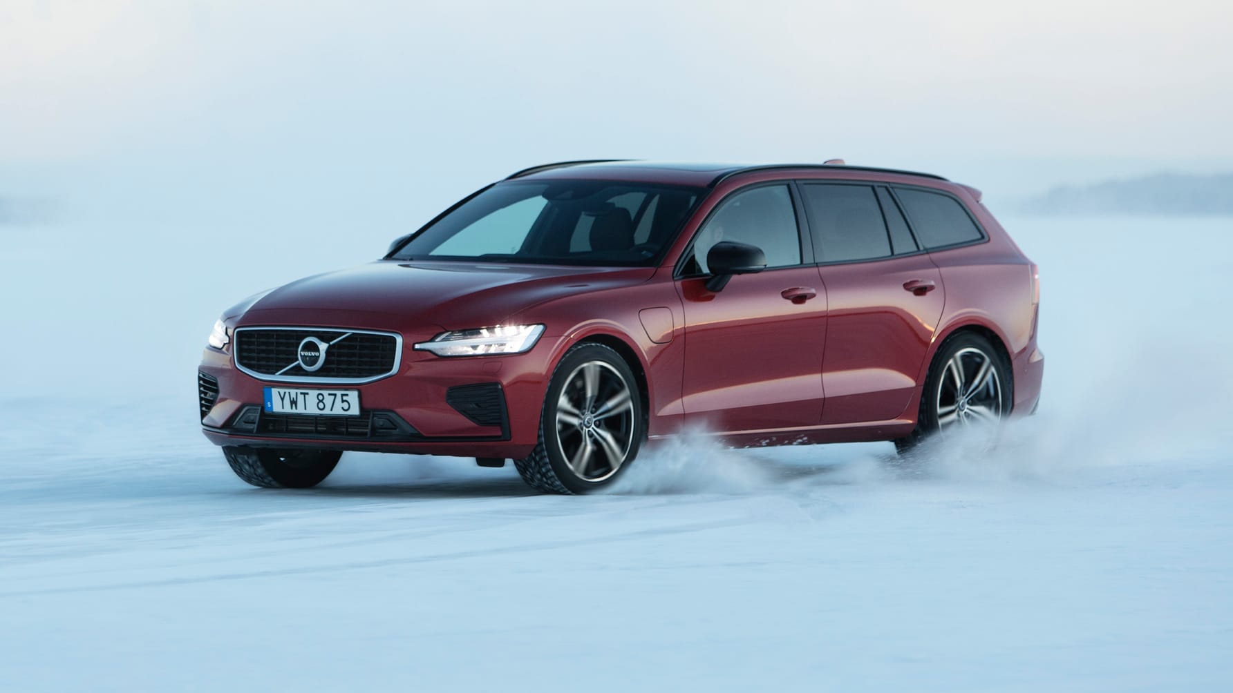 Volvo V60 T8 R-Design review: 400bhp hybrid estate driven Reviews 2025 ...