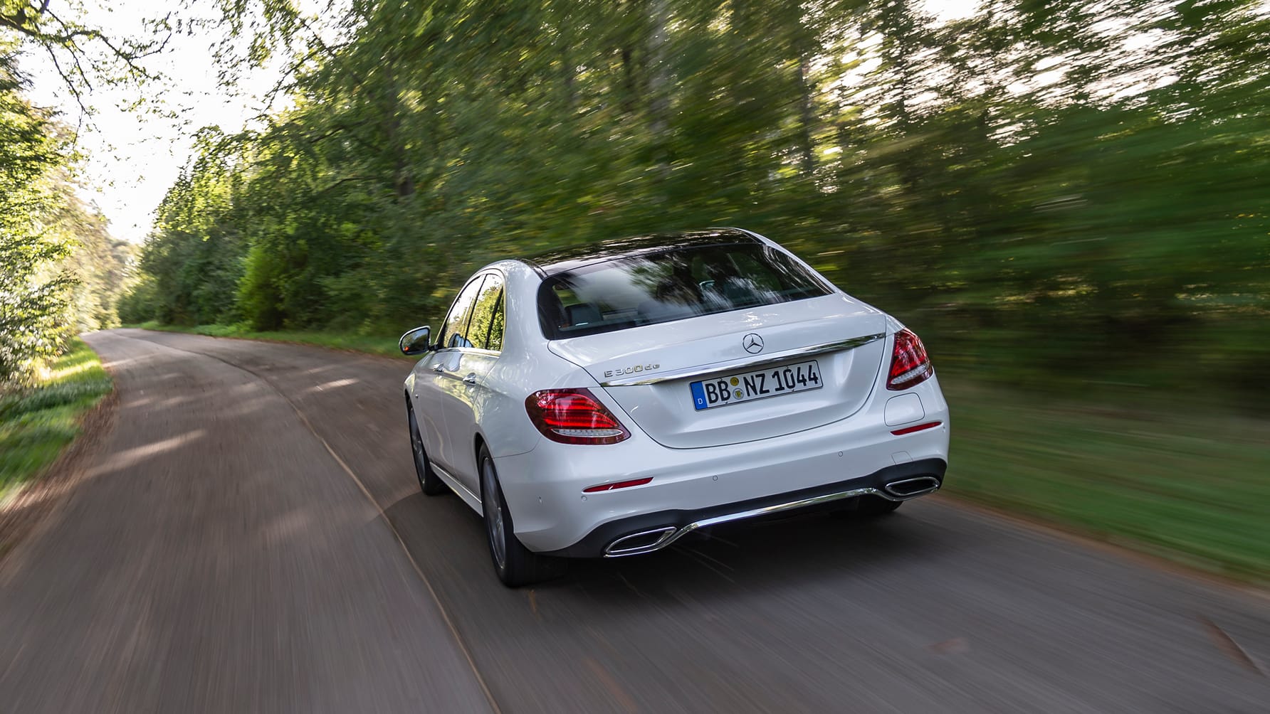 Mercedes E300 de: diesel-electric hybrid tested Reviews 2025 | Top Gear