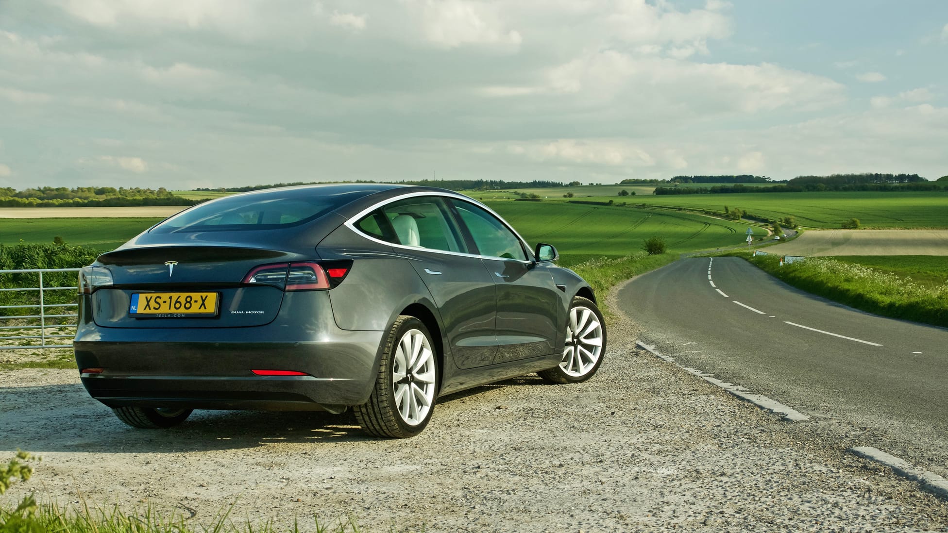 Tesla Model 3 Dual Motor review: £48k EV tested in the UK Reviews 2025 ...