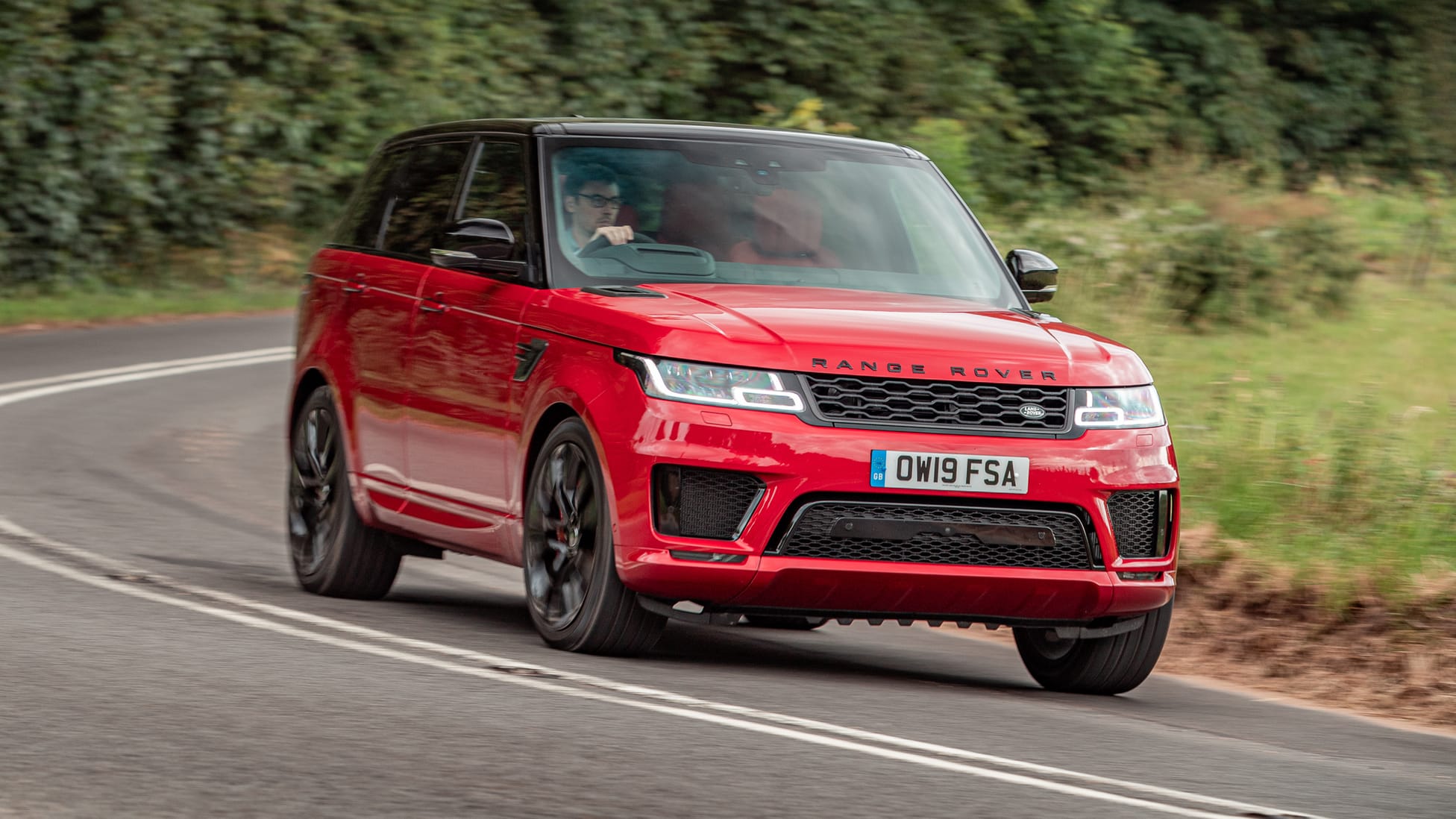 Range Rover Sport review: P400 HST kinda-hybrid driven Reviews 2025 ...