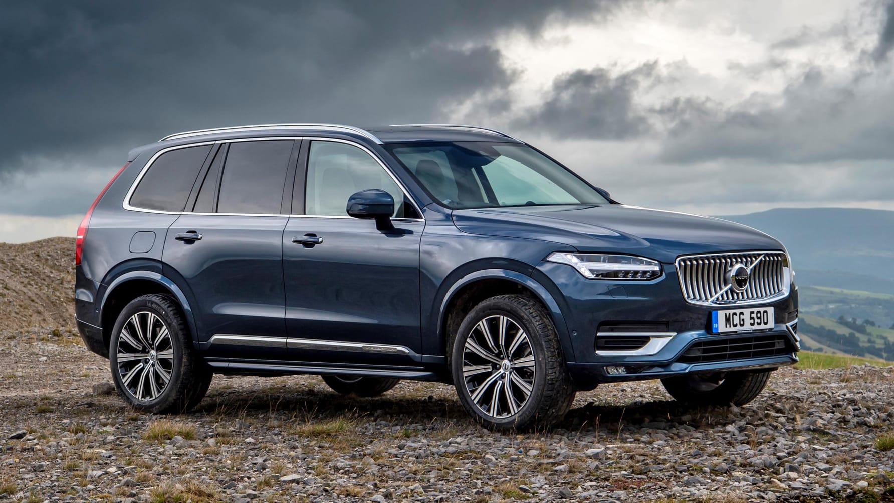 Volvo XC90 B5 review: diesel hybrid SUV hits the UK Reviews 2026 | Top Gear