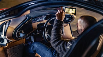 Exclusive: Chris Harris drives the McLaren Speedtail Reviews 2025 | Top ...