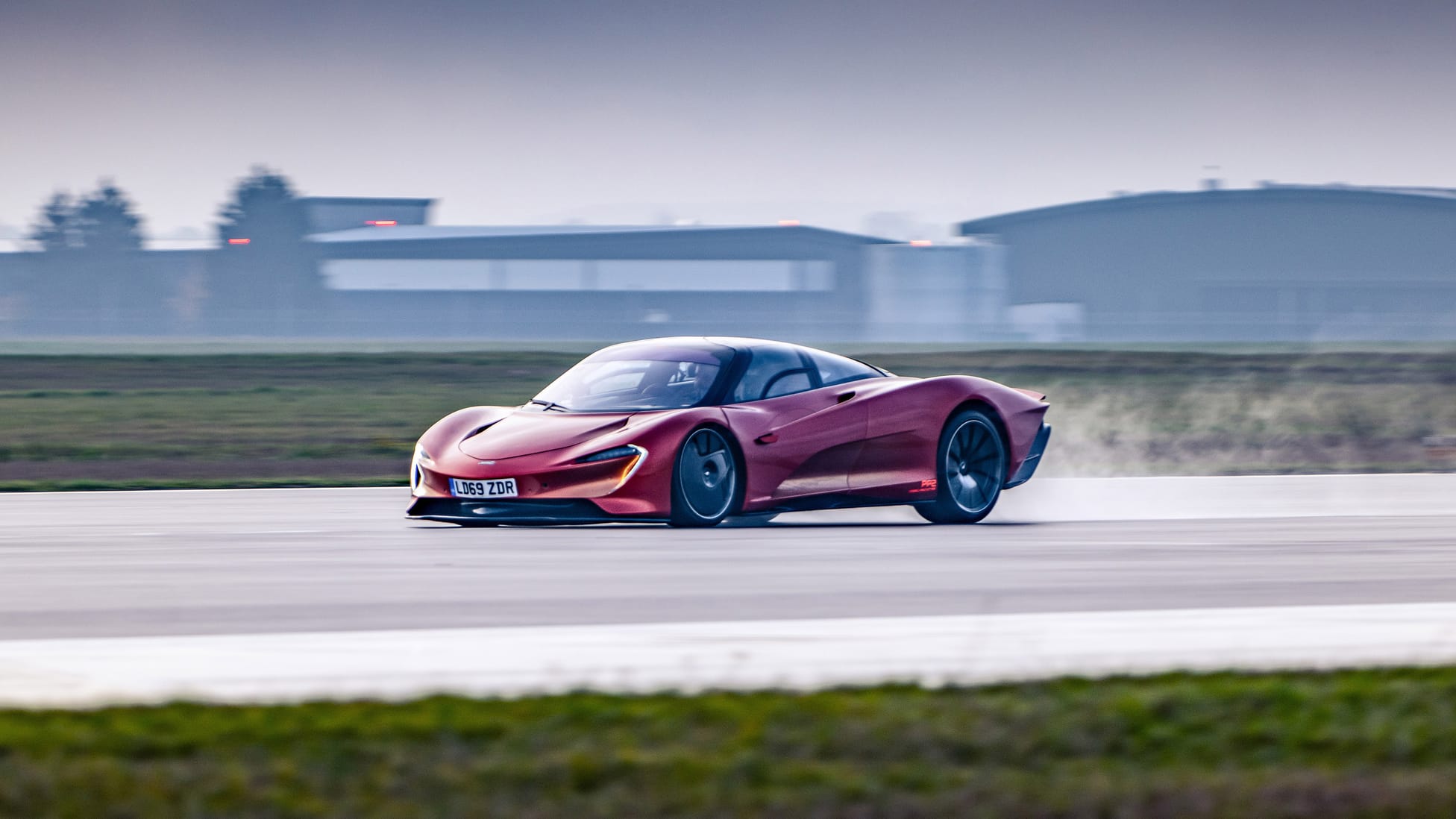 Exclusive: Chris Harris drives the McLaren Speedtail Reviews 2025 | Top ...