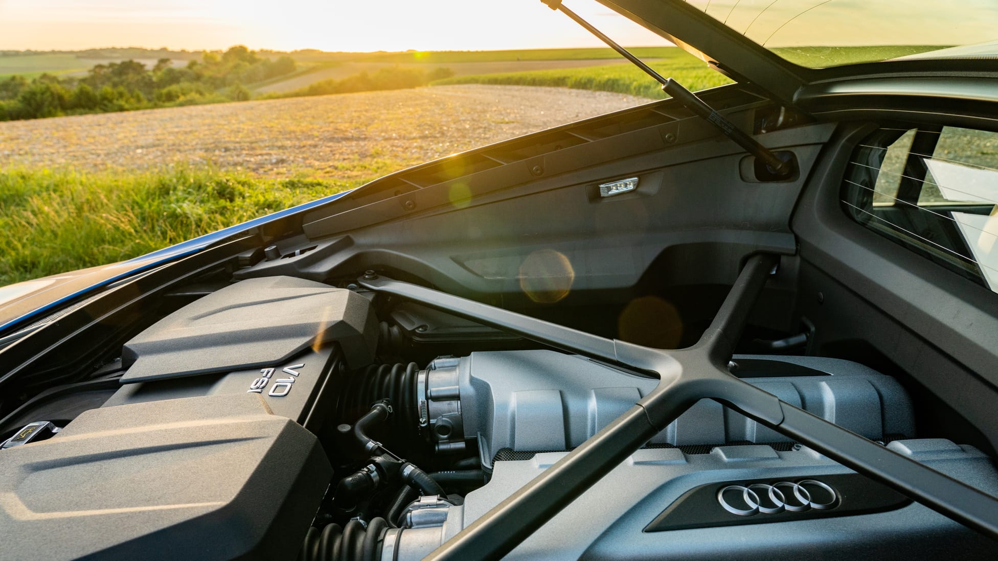 Audi R8 RWD review: entry-level, rear-drive supercar's first UK test ...