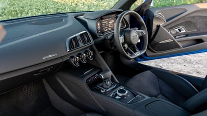 Audi R8 RWD review: entry-level, rear-drive supercar's first UK test ...