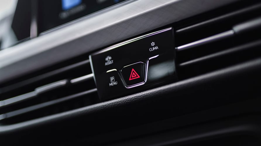 VW Golf review: base-spec diesel tested Reviews 2025 | Top Gear