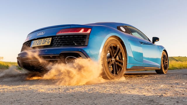 Audi R8 RWD review: entry-level, rear-drive supercar's first UK test ...