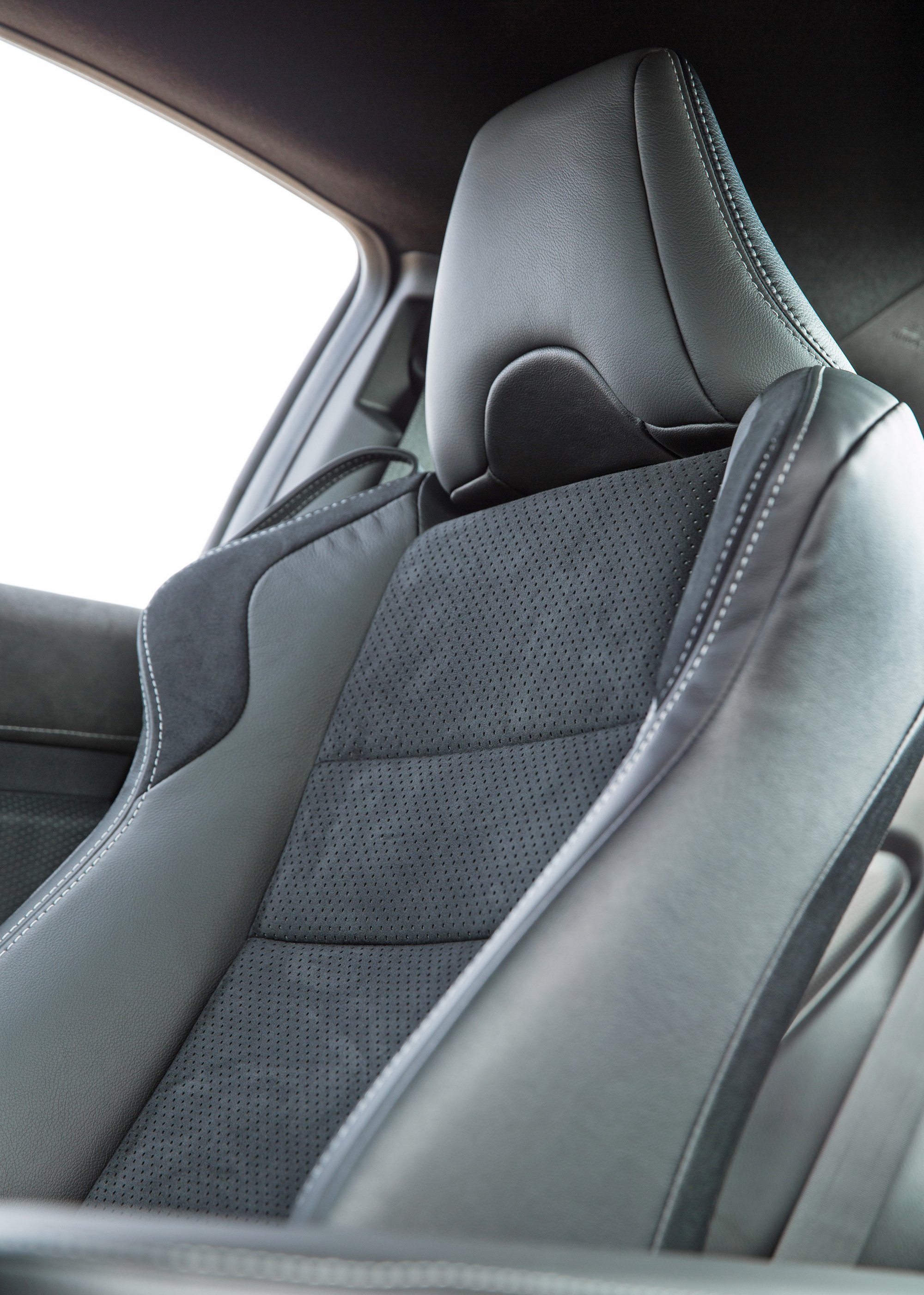 Toyota GT86 review: "a cut-price Porsche 911 R" | Top Gear