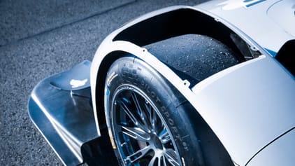 Volkswagen I.D R review: mad, 670bhp EV racer tested Reviews 2026 | Top ...